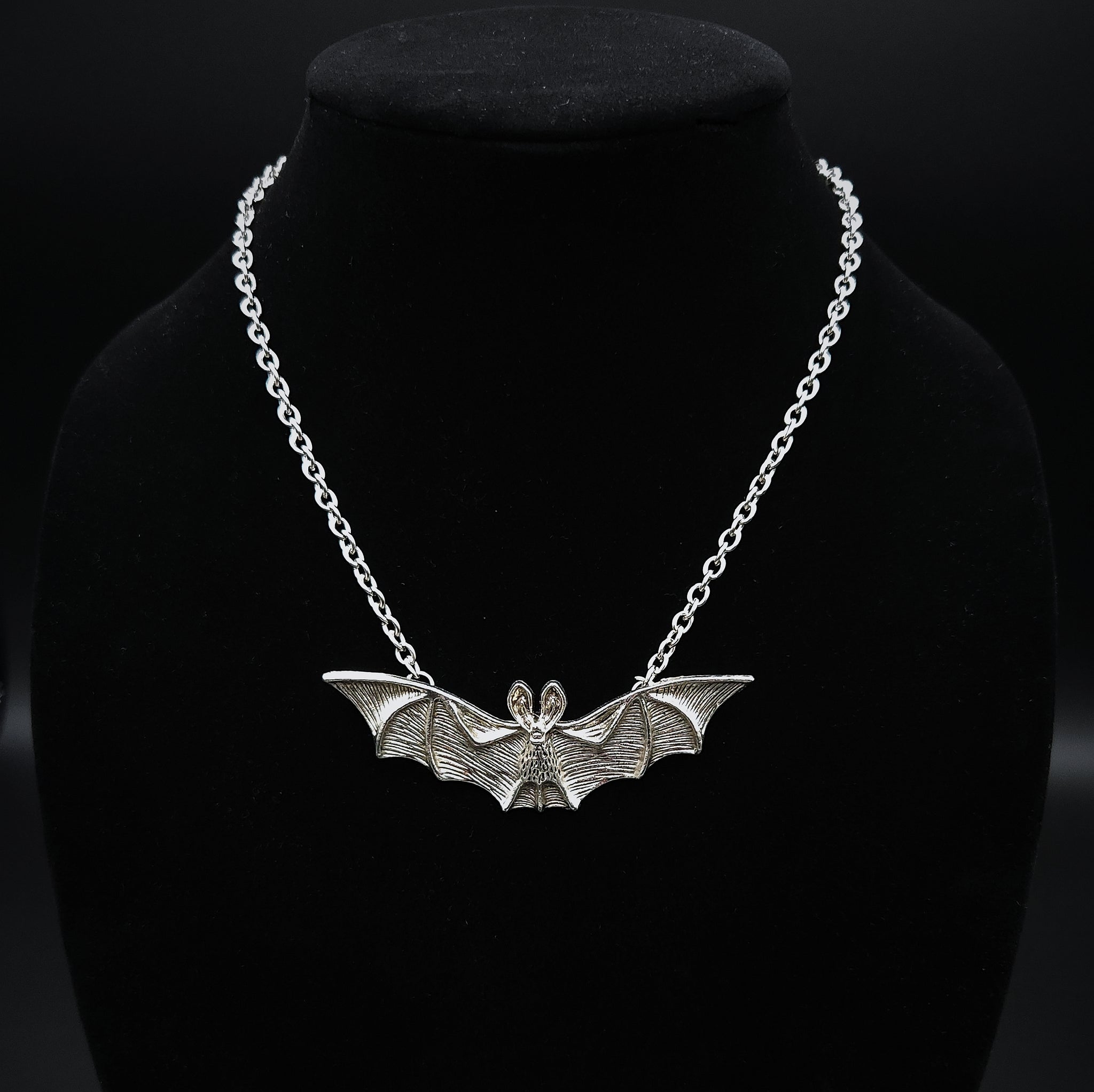 Bat Chain Necklace – Ghoulish Goods